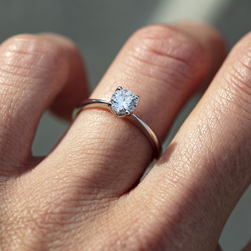 Engagement ring Jenna | BISAKU
